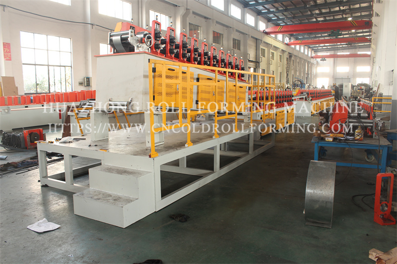 PU FOAMED SHUTTER DOOR FORMING MACHINE - Buy PU foamed shutter door line, ROLLER SHUTTER DOOR ...