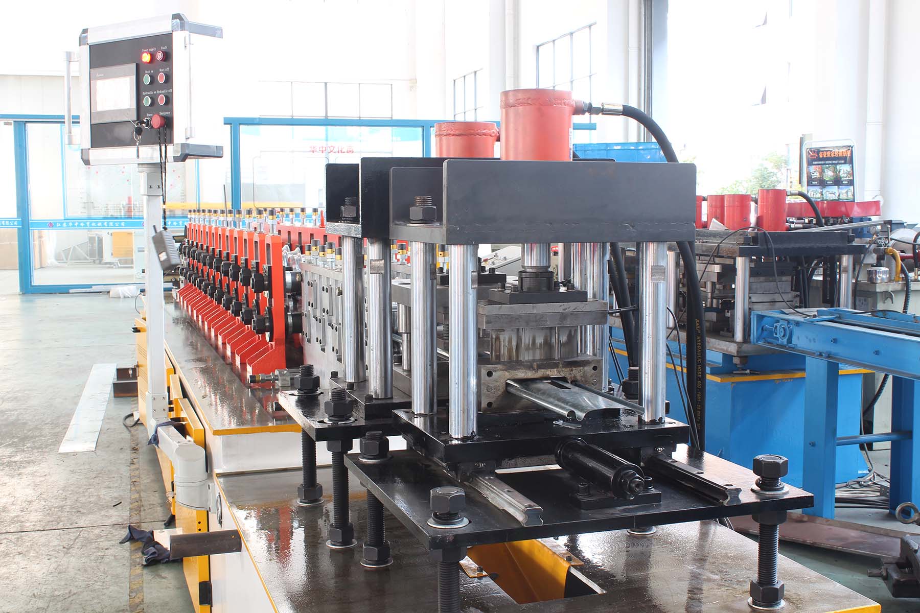 HZ-123 ROLLER SHUTTER DOOR FORMING MACHINE - Buy HZ-123 roller shutter door forming machine ...